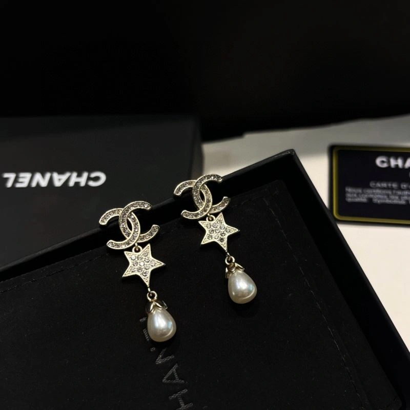 Top mirror Chanel Earrings