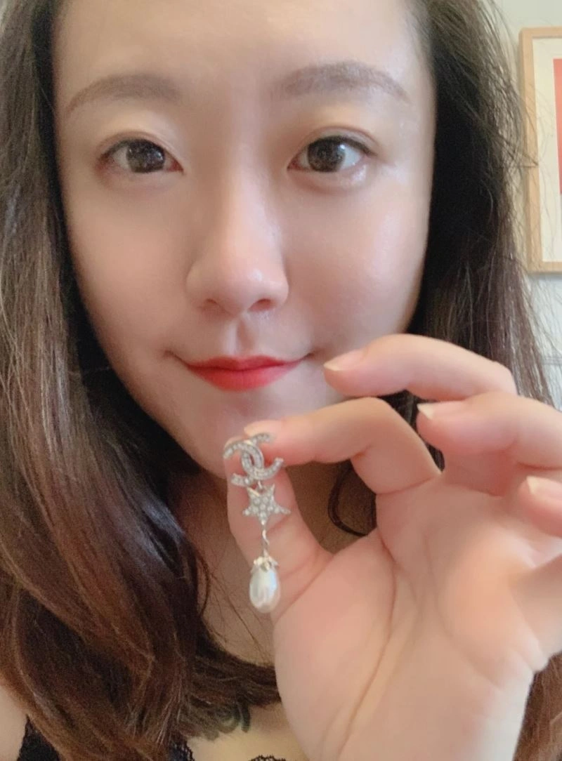Top mirror Chanel Earrings