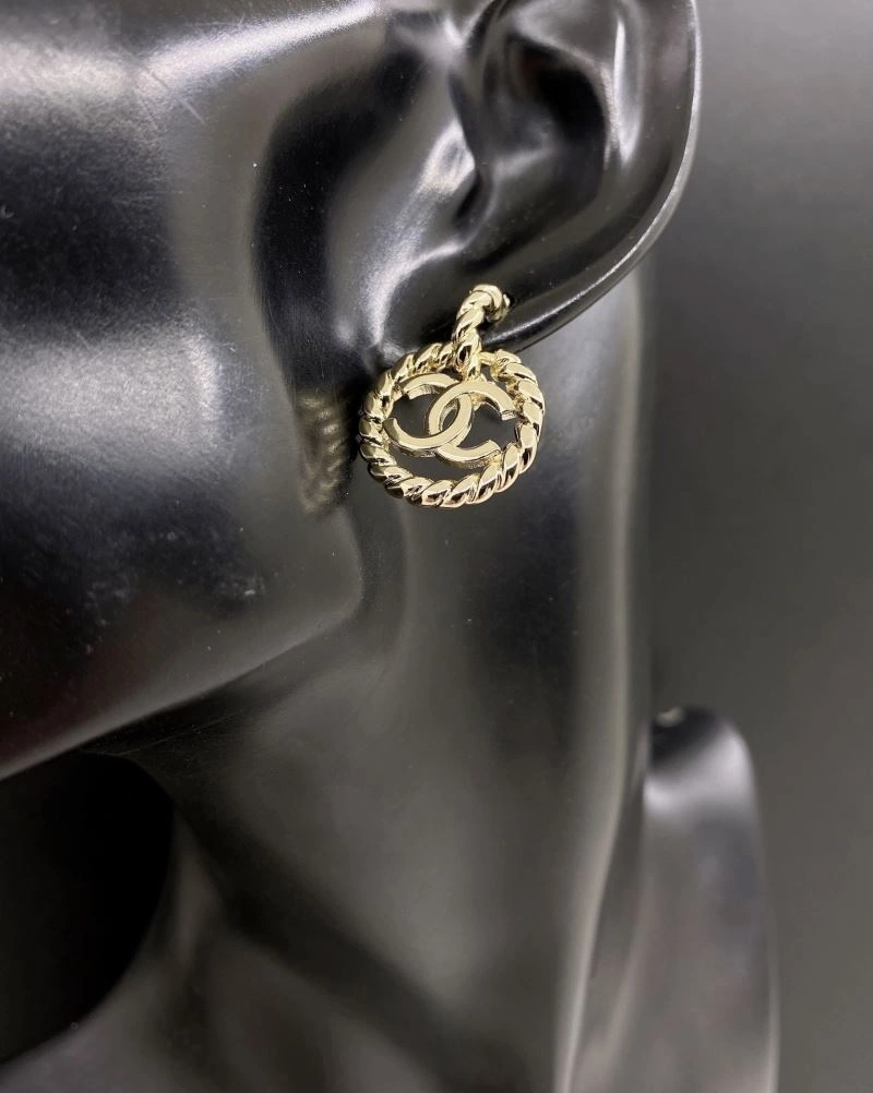 Top match Chanel Earrings
