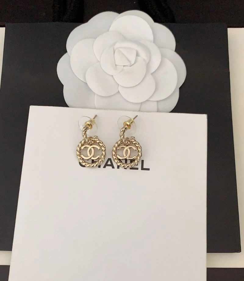 Top match Chanel Earrings