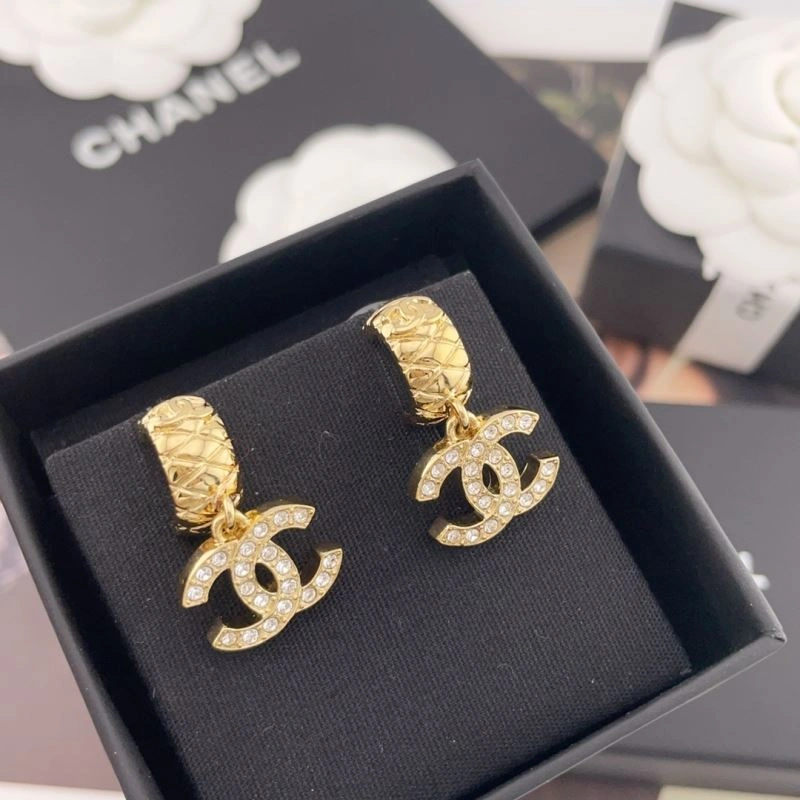 Low-cost Chanel Earrings