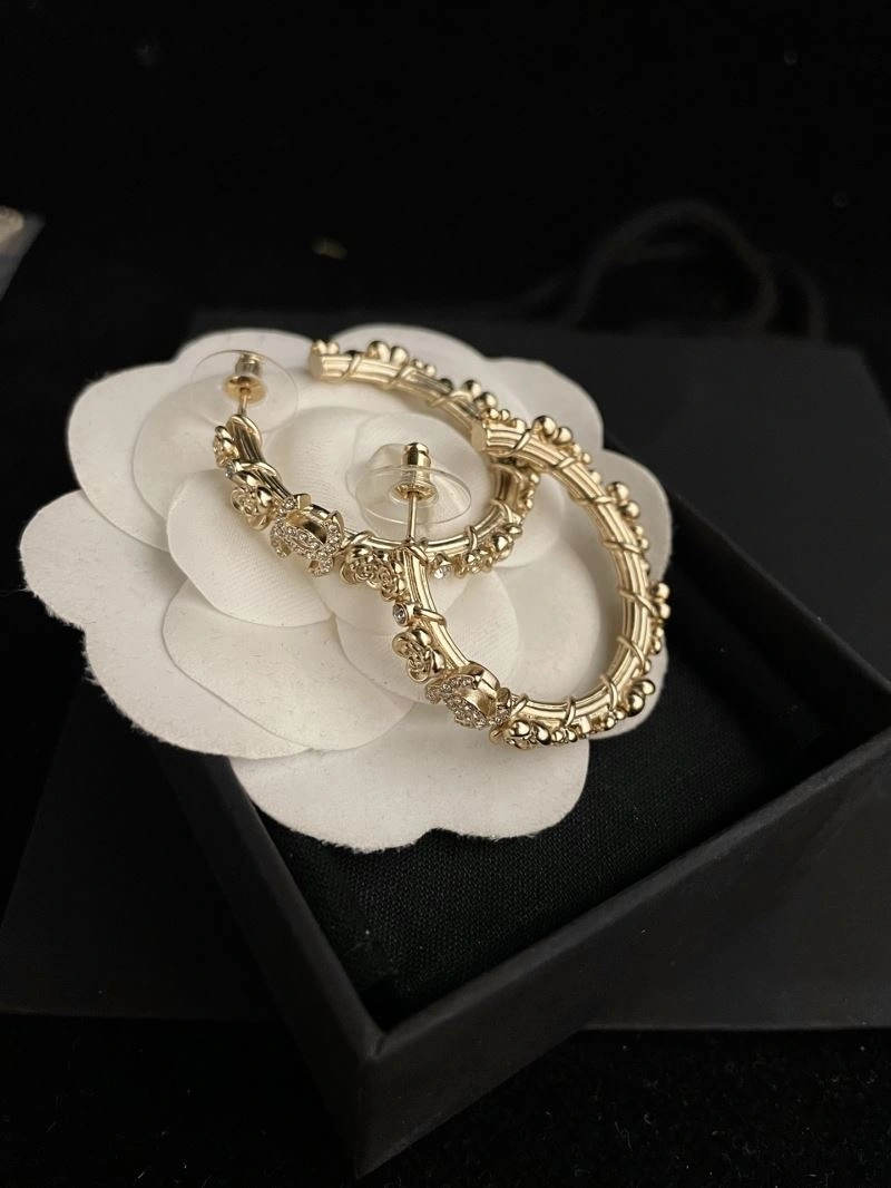 Top match Chanel Earrings