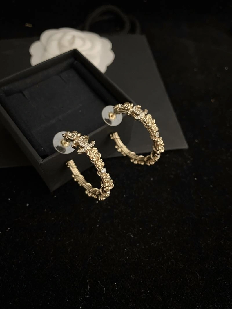 Top match Chanel Earrings