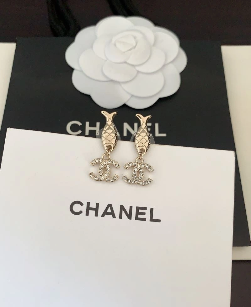 Top mirror Chanel Earrings