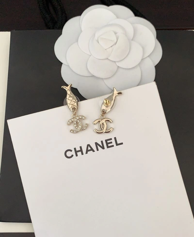 Top mirror Chanel Earrings