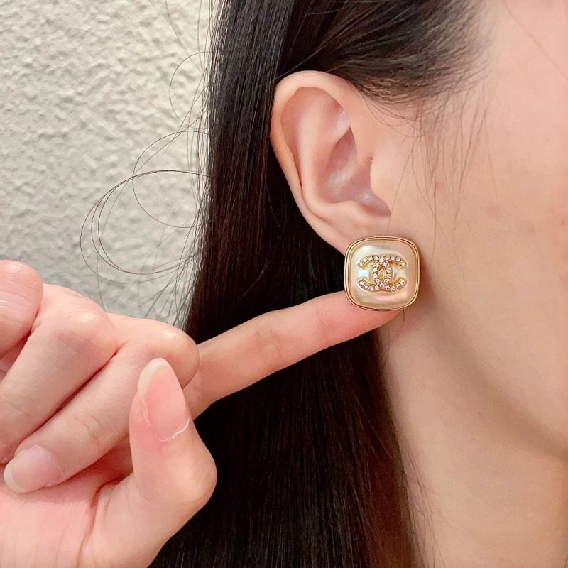 High fidelity Chanel Earrings