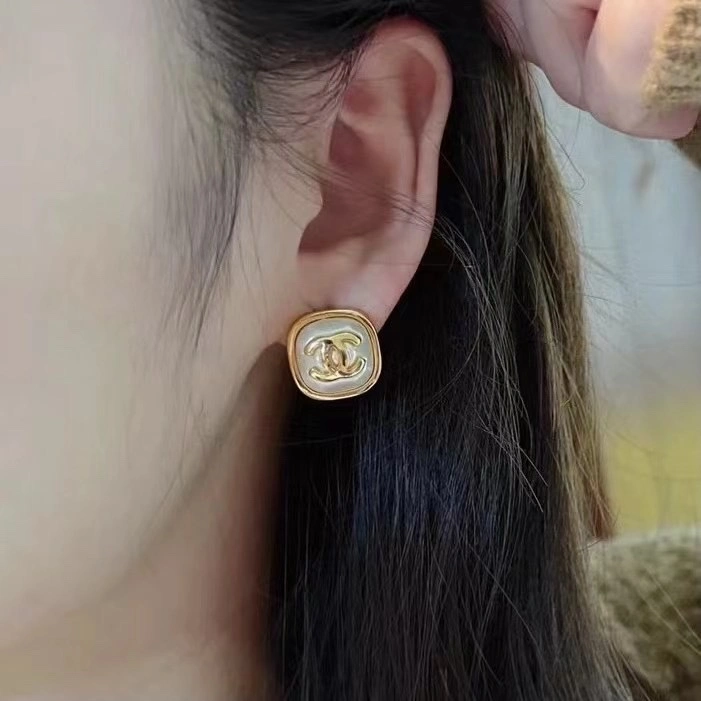 Accurate model Chanel Earrings