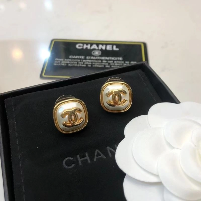 Accurate model Chanel Earrings