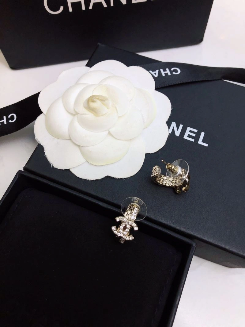High accuracy Chanel Earrings