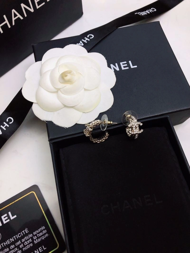 High accuracy Chanel Earrings