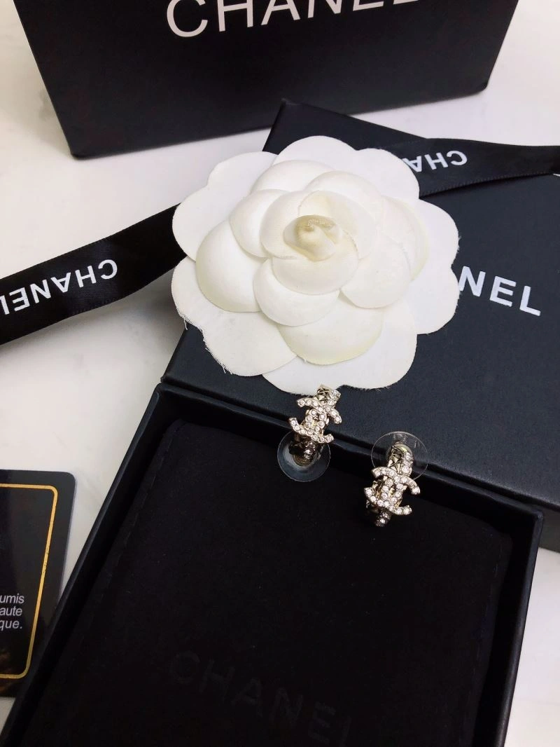 High accuracy Chanel Earrings