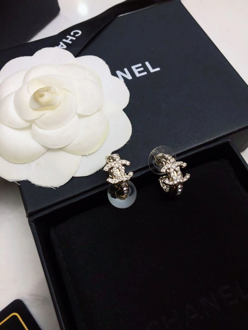 High accuracy Chanel Earrings