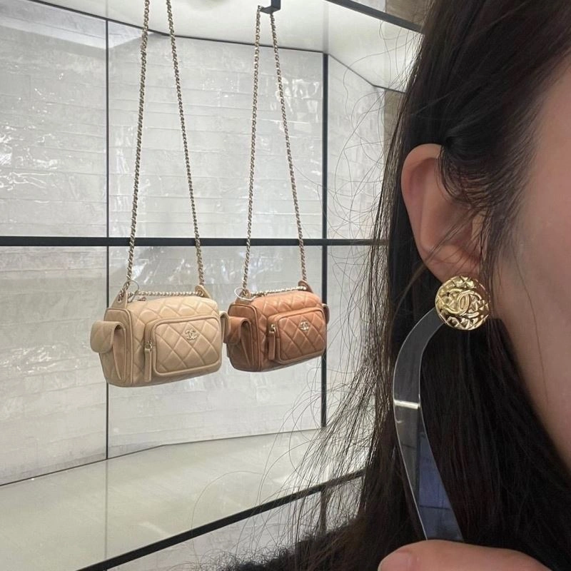 Accurate model Chanel Earrings
