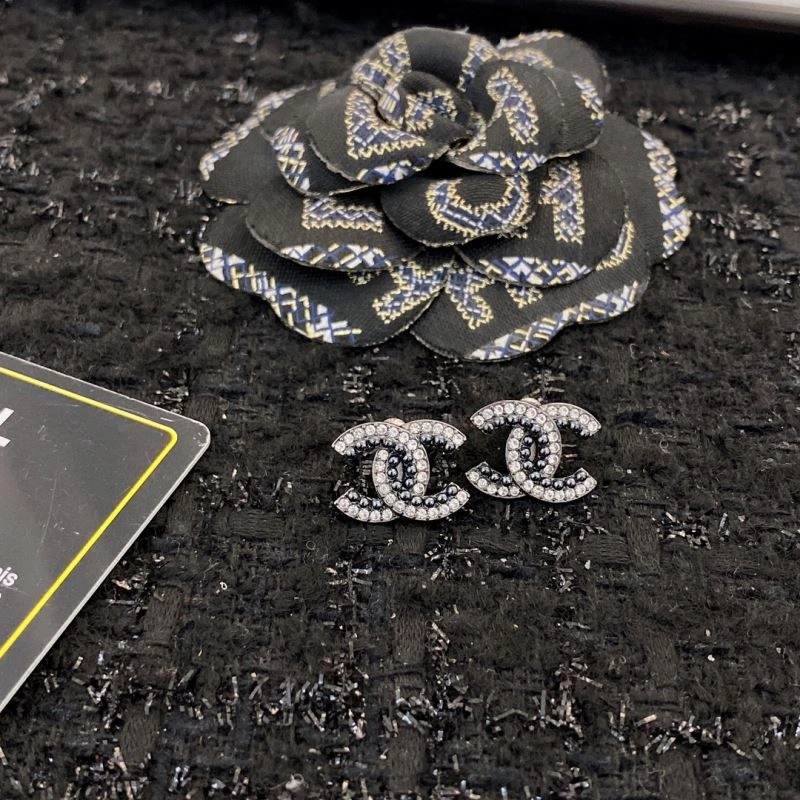 Top mirror Chanel Earrings