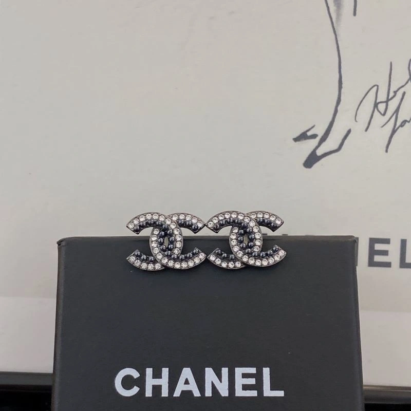 Top mirror Chanel Earrings