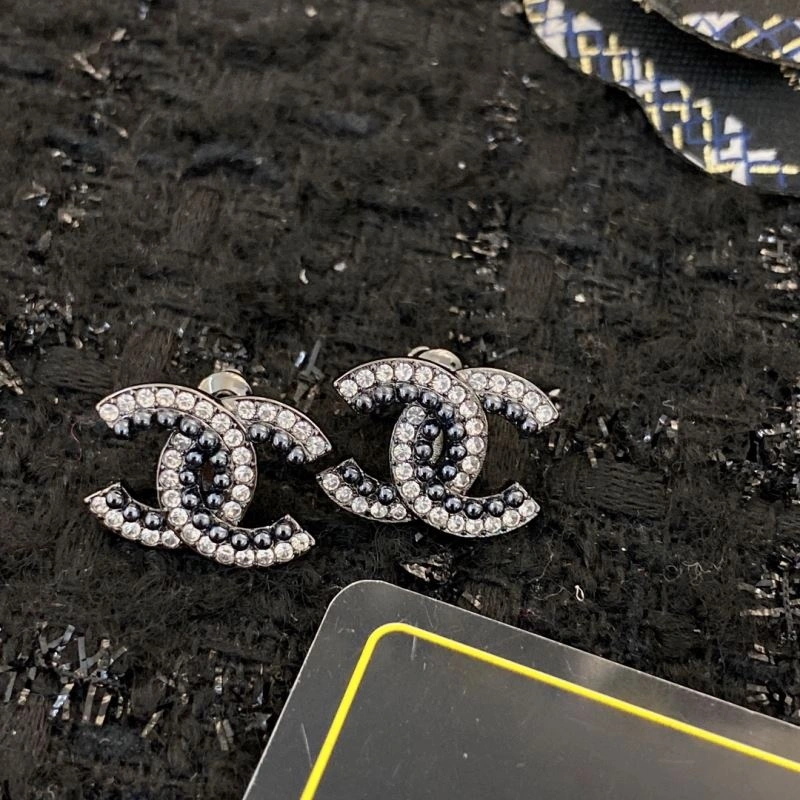 Top mirror Chanel Earrings
