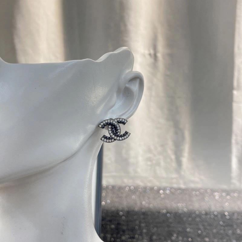 Top mirror Chanel Earrings