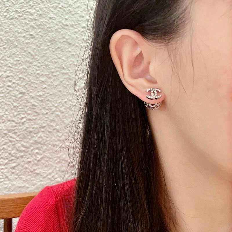Top mirror Chanel Earrings