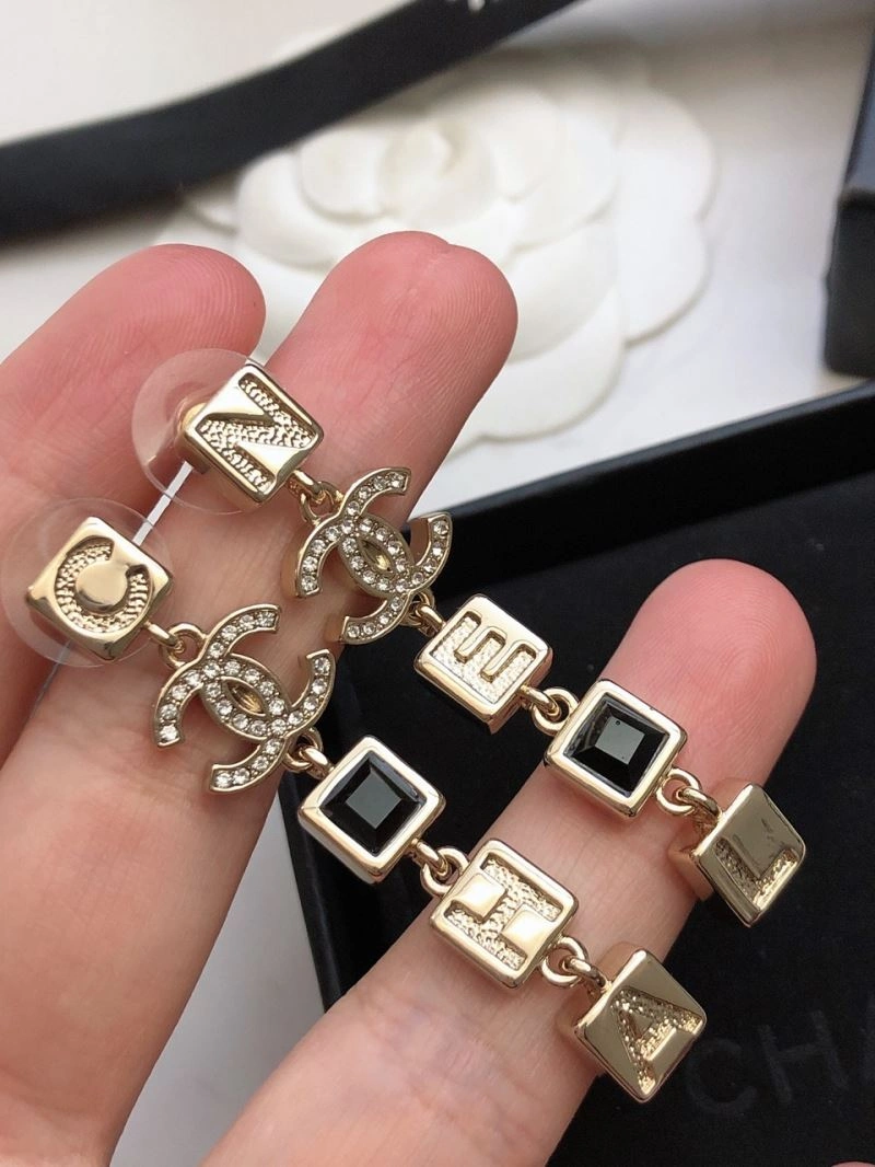 Accurate model Chanel Earrings
