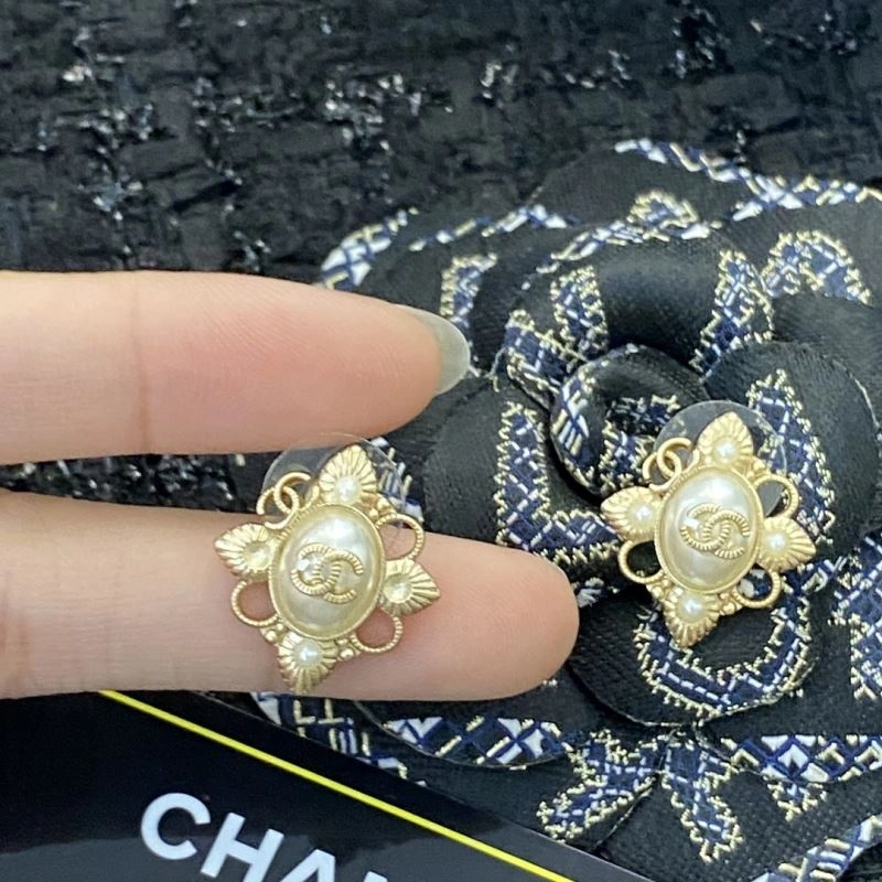 Low-cost Chanel Earrings