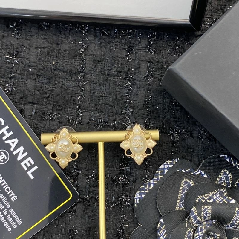 Low-cost Chanel Earrings