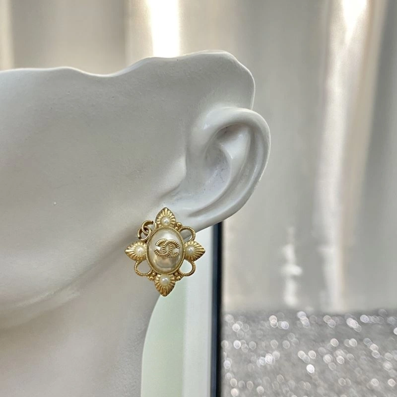 Low-cost Chanel Earrings