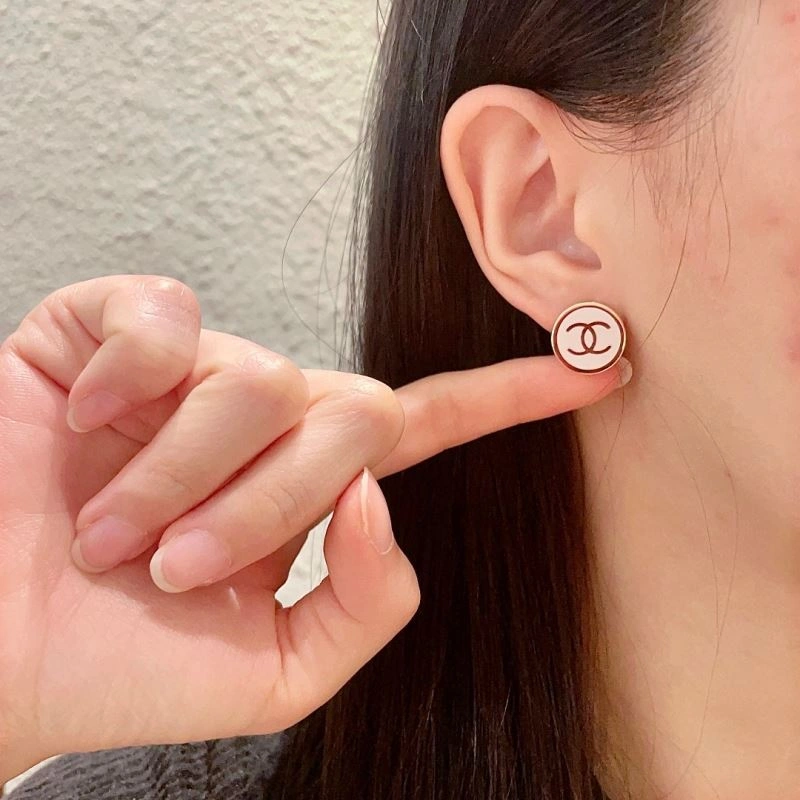 High accuracy Chanel Earrings