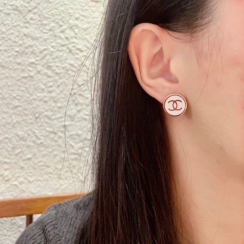 High accuracy Chanel Earrings