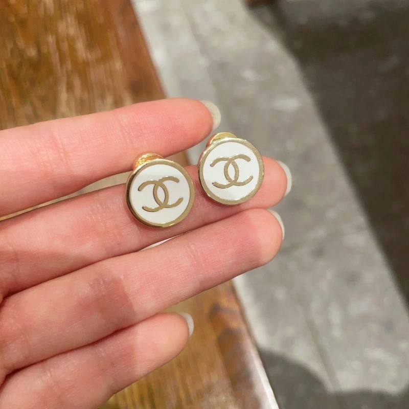 High accuracy Chanel Earrings