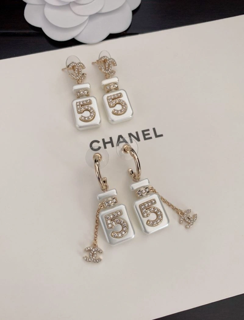 Top match Chanel Earrings