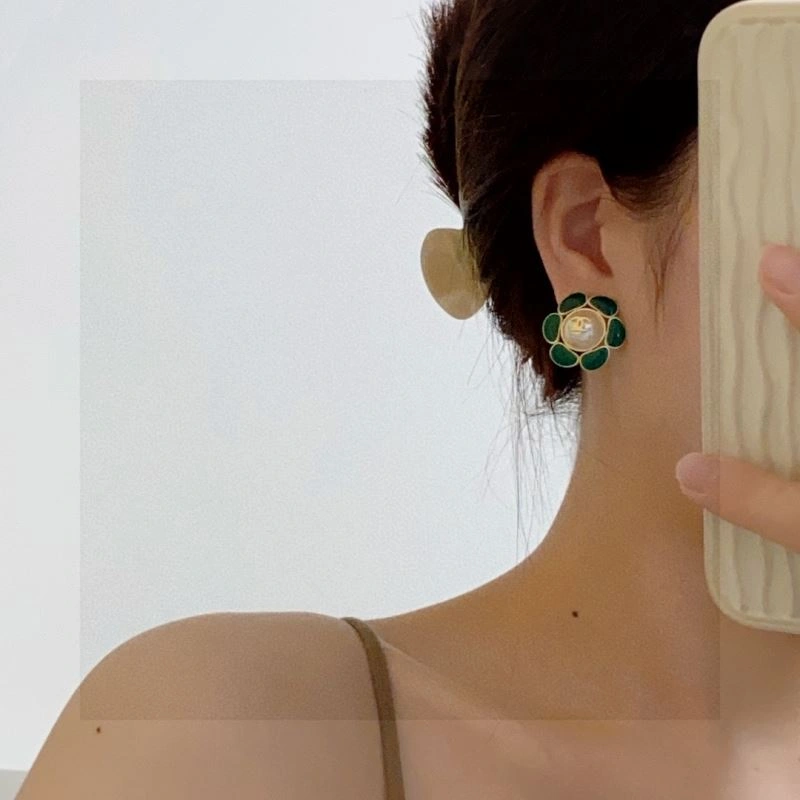 Top match Chanel Earrings