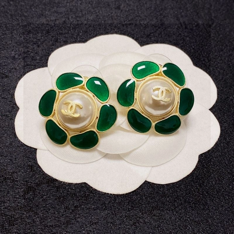 Top match Chanel Earrings