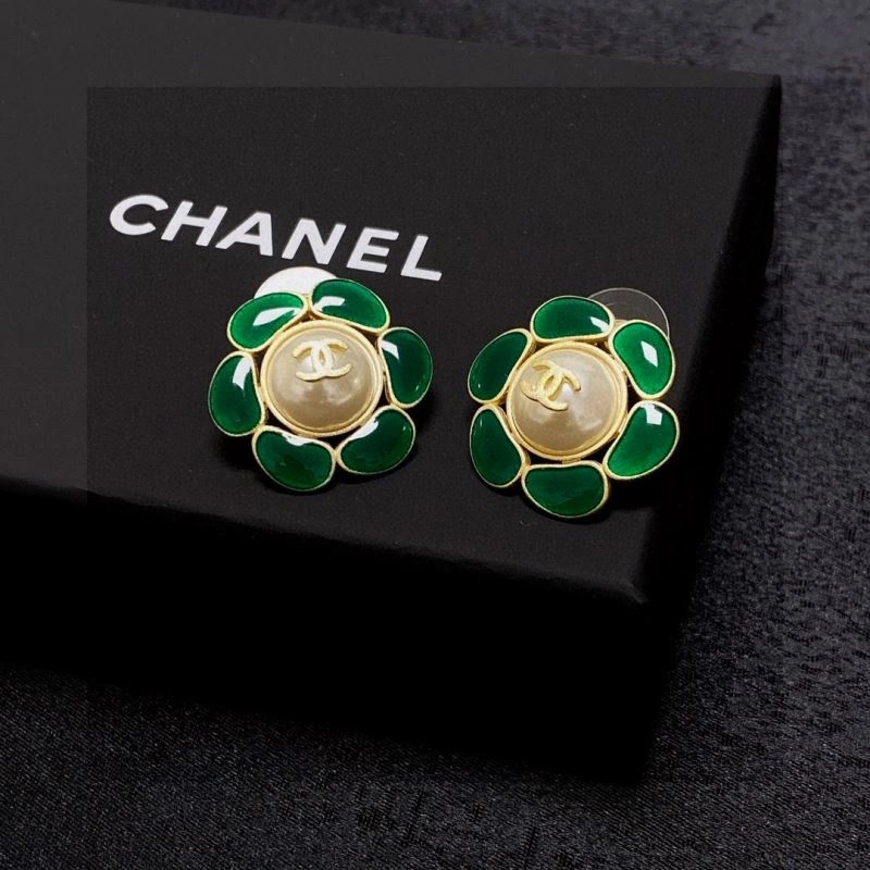 Top match Chanel Earrings