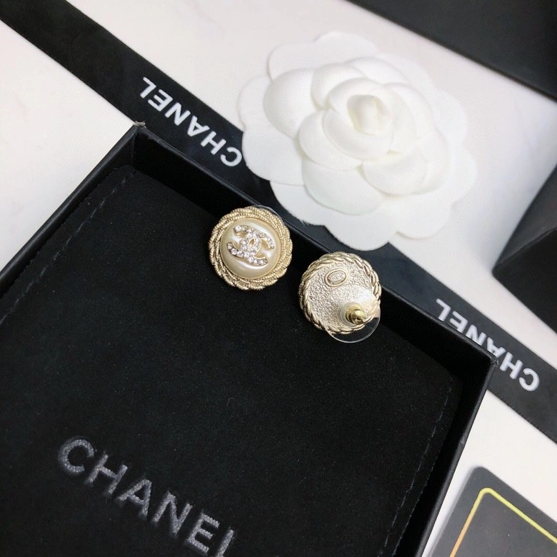 Low-cost Chanel Earrings