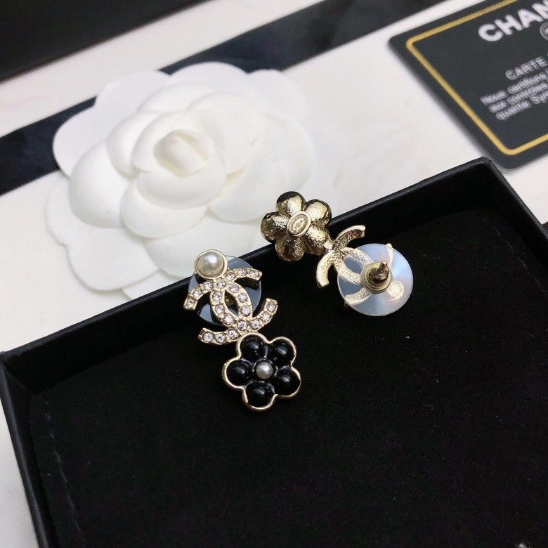 High accuracy Chanel Earrings
