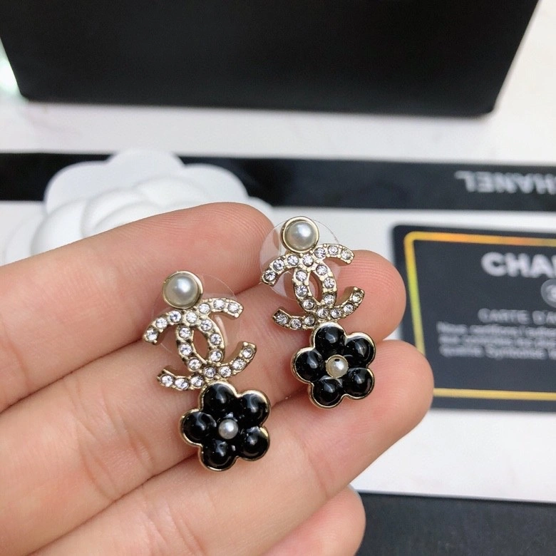 High accuracy Chanel Earrings