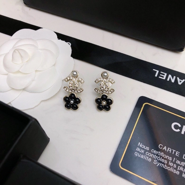 High accuracy Chanel Earrings