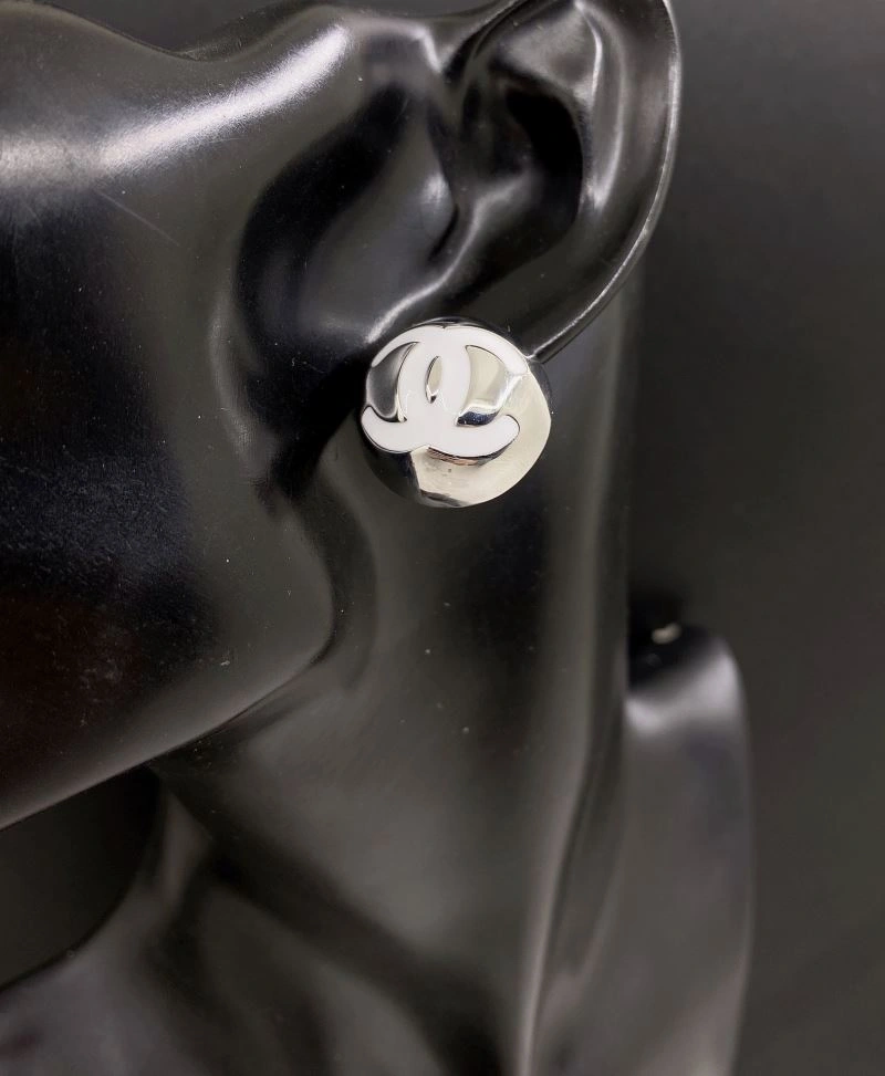 Top mirror Chanel Earrings