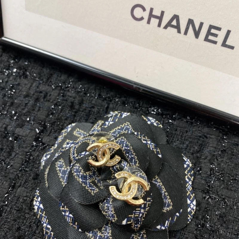 Top match Chanel Earrings