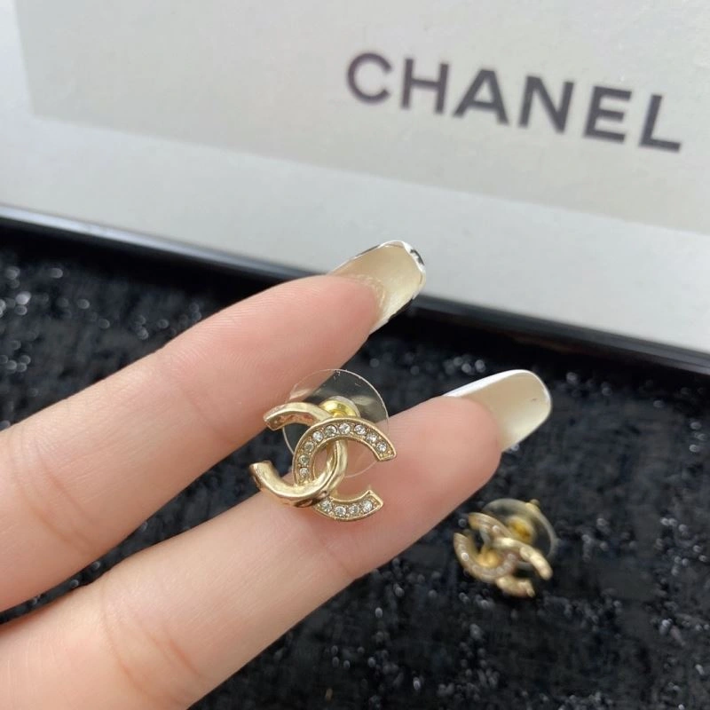 Top match Chanel Earrings