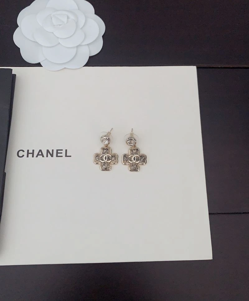 Top match Chanel Earrings