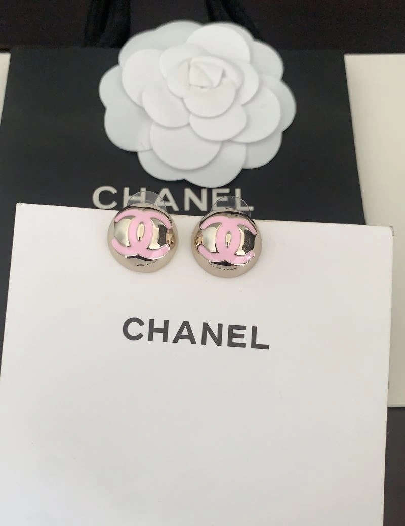 Top match Chanel Earrings