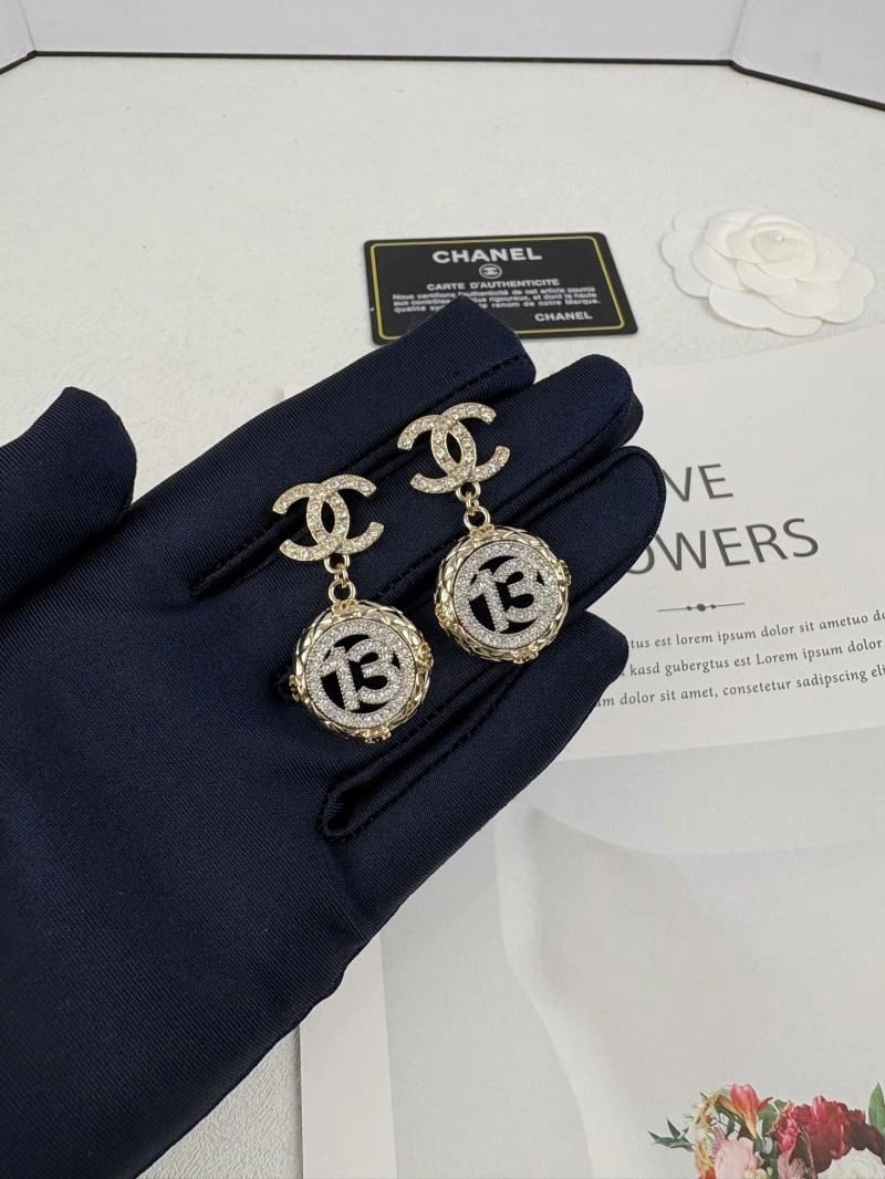 Top match Chanel Earrings