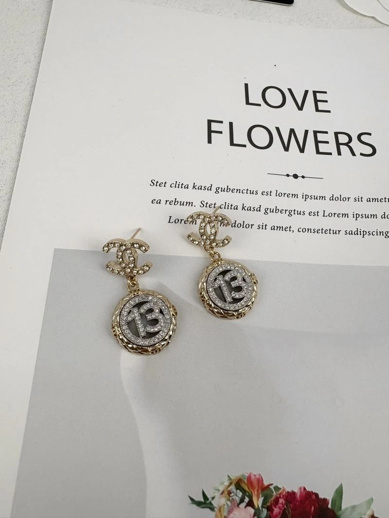 Top match Chanel Earrings