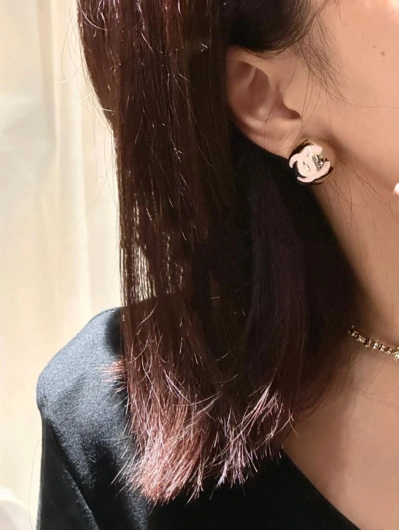 Top mirror Chanel Earrings