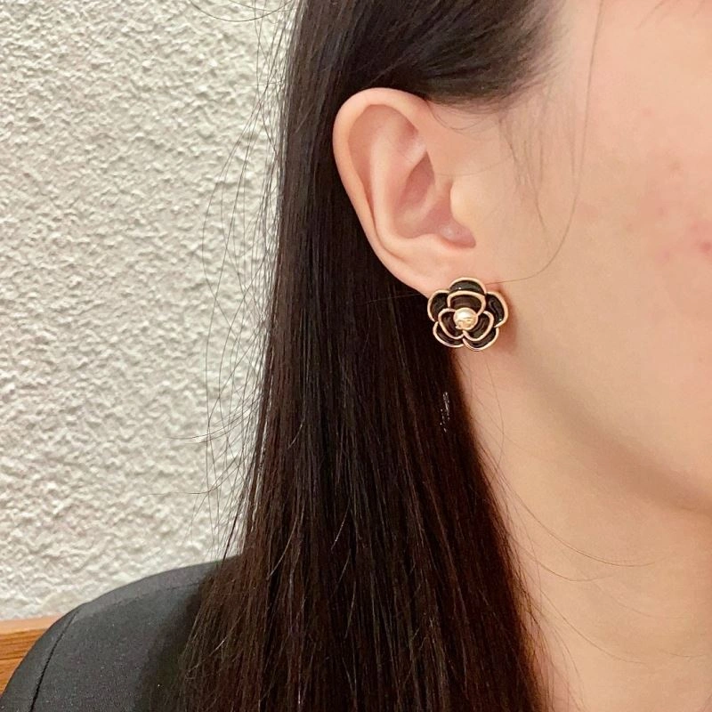 Discounted Chanel Earrings