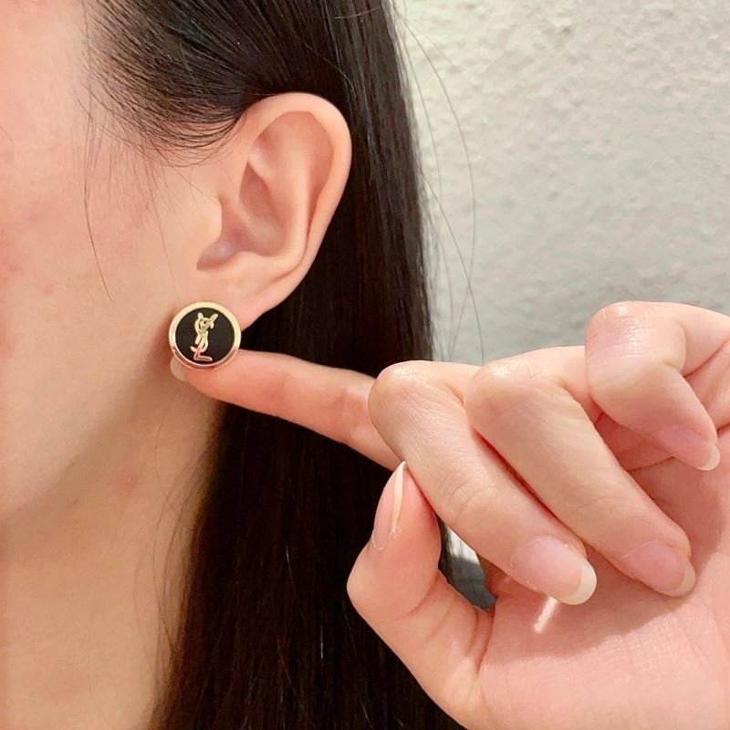 Accurate model Chanel Earrings