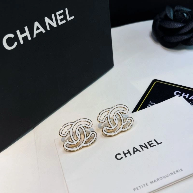 Top mirror Chanel Earrings