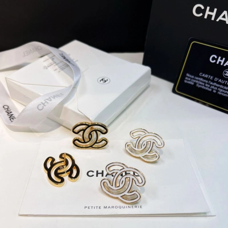 Top mirror Chanel Earrings