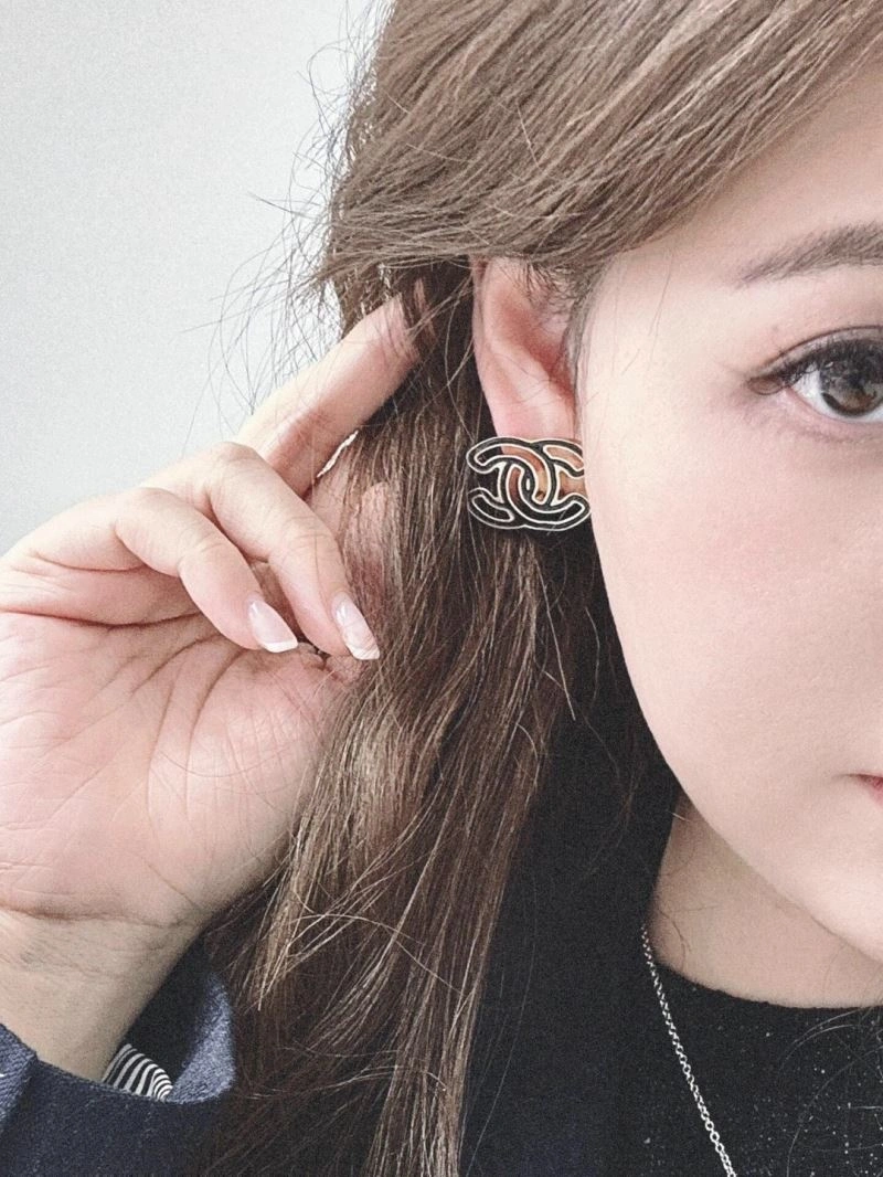 Top mirror Chanel Earrings